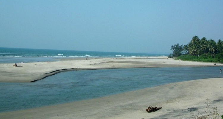 Ashwem Beach Goa, India (Location, Activities, Night Life, Images ...