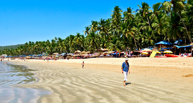 Bambolim Beach Goa, India (Location, Activities, Night Life, Images ...