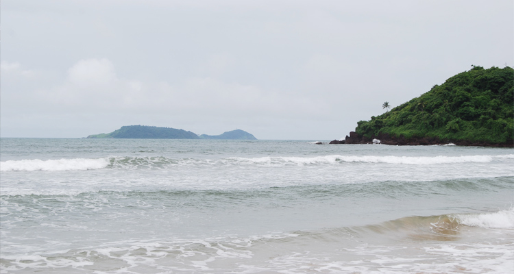 Bogmalo Beach Goa, India (Location, Activities, Night Life, Images ...