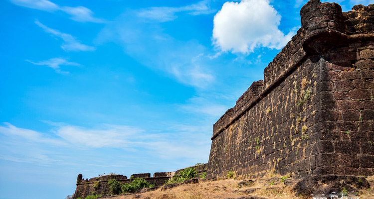 Chapora Fort Goa, India (Entry Fee, Timings, History, Built by, Images ...