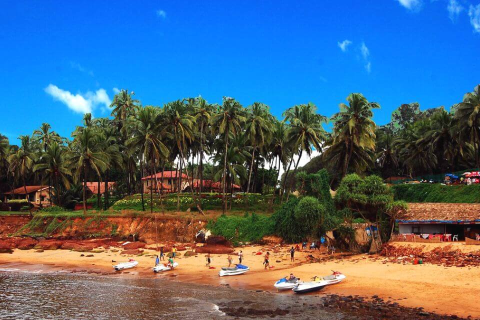 Sinquerim Beach Goa, India (Location, Activities, Night Life, Images ...