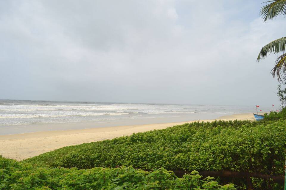 Varca Beach Goa, India (Location, Activities, Night Life, Images, Facts ...
